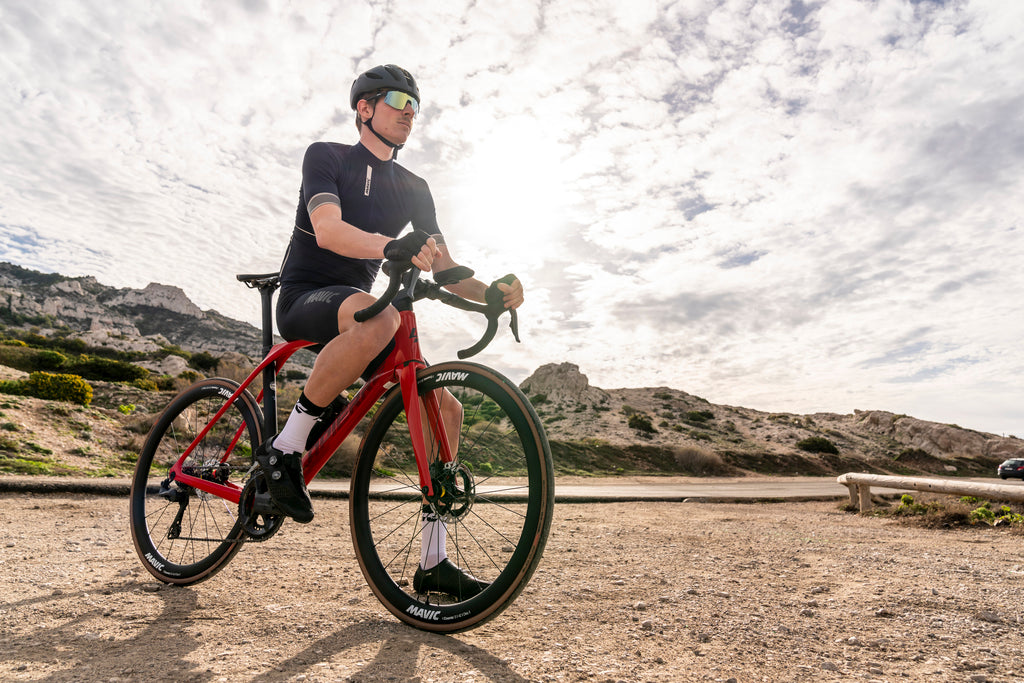 【新製品】JOIN THE COSMIC CREW COSMIC S 42 DISC – MAVIC ブランド公式サイト